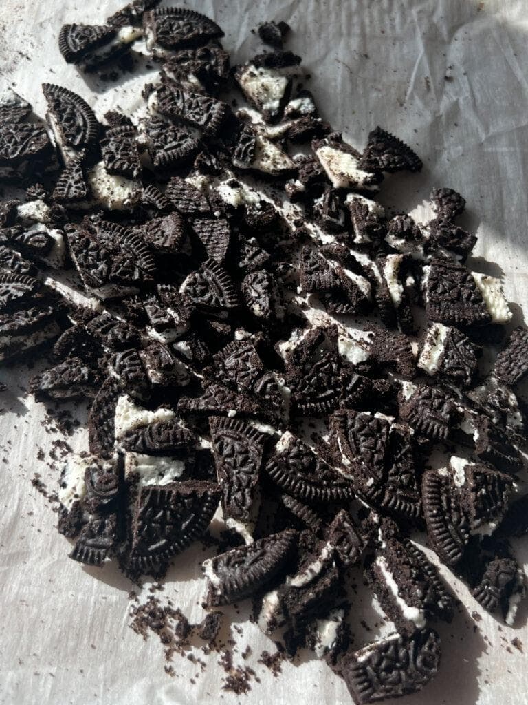 Oreo Cheesecake Cookies (Stuffed!) - Snacking Emily
